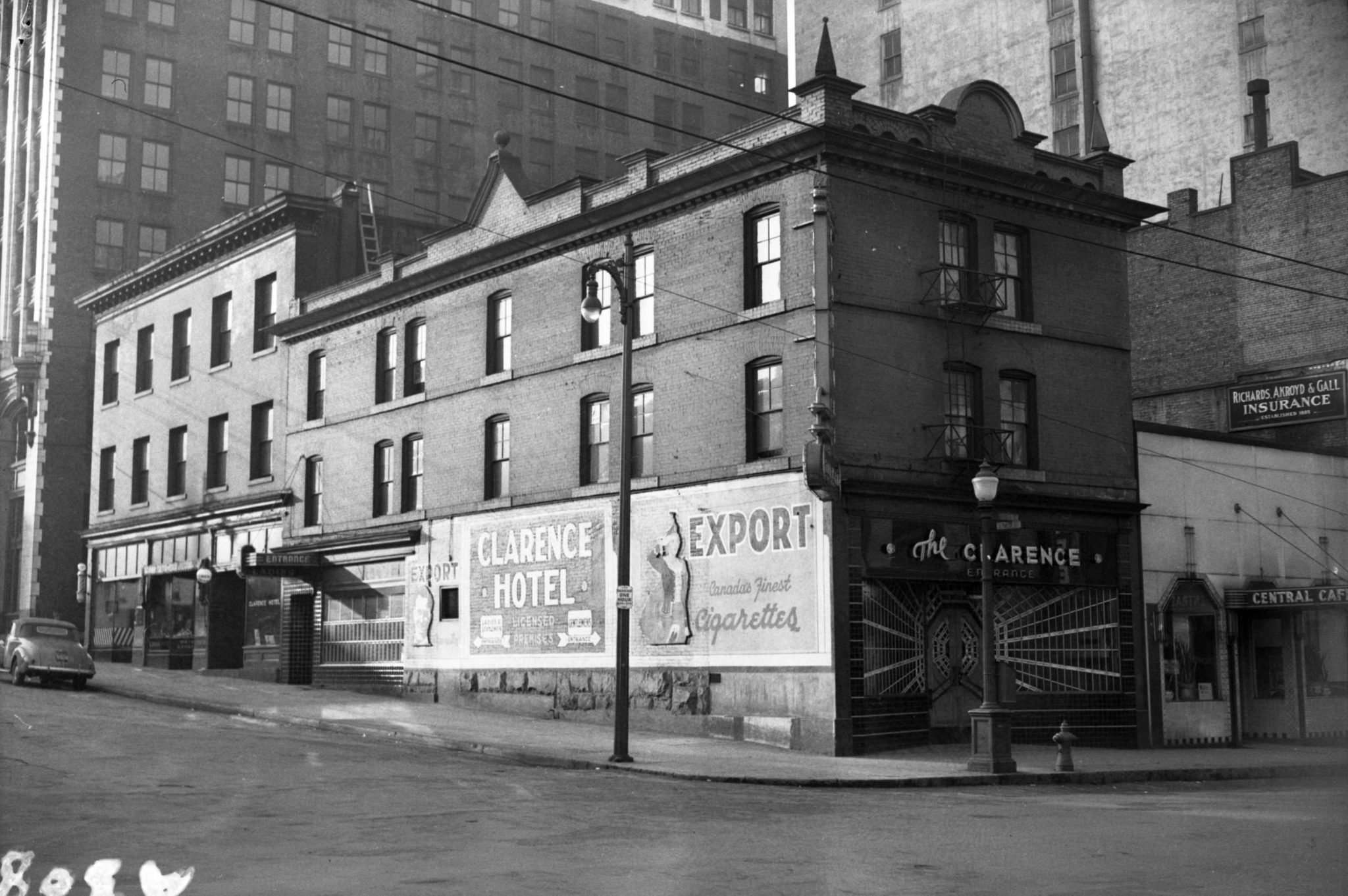 The Clarence Hotel – Then and Now | Eve Lazarus